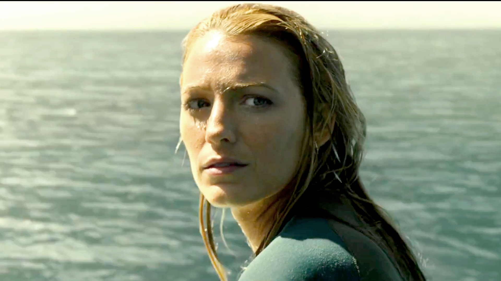 REVIEW: The Shallows (2016) – FictionMachine.