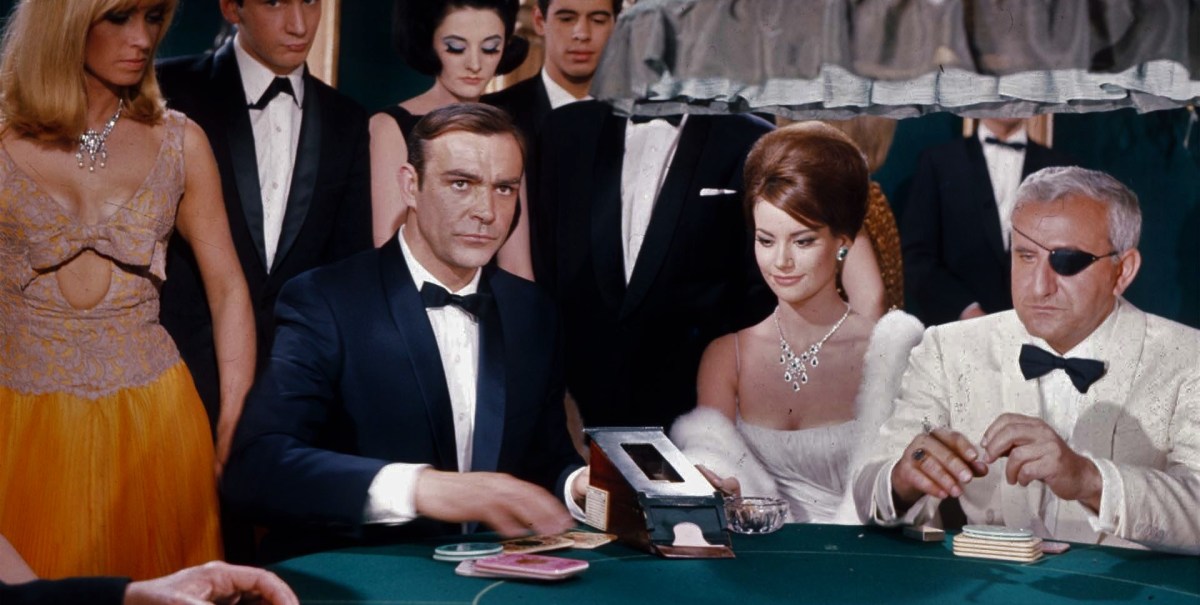 REVIEW: Thunderball (1965) – FictionMachine.