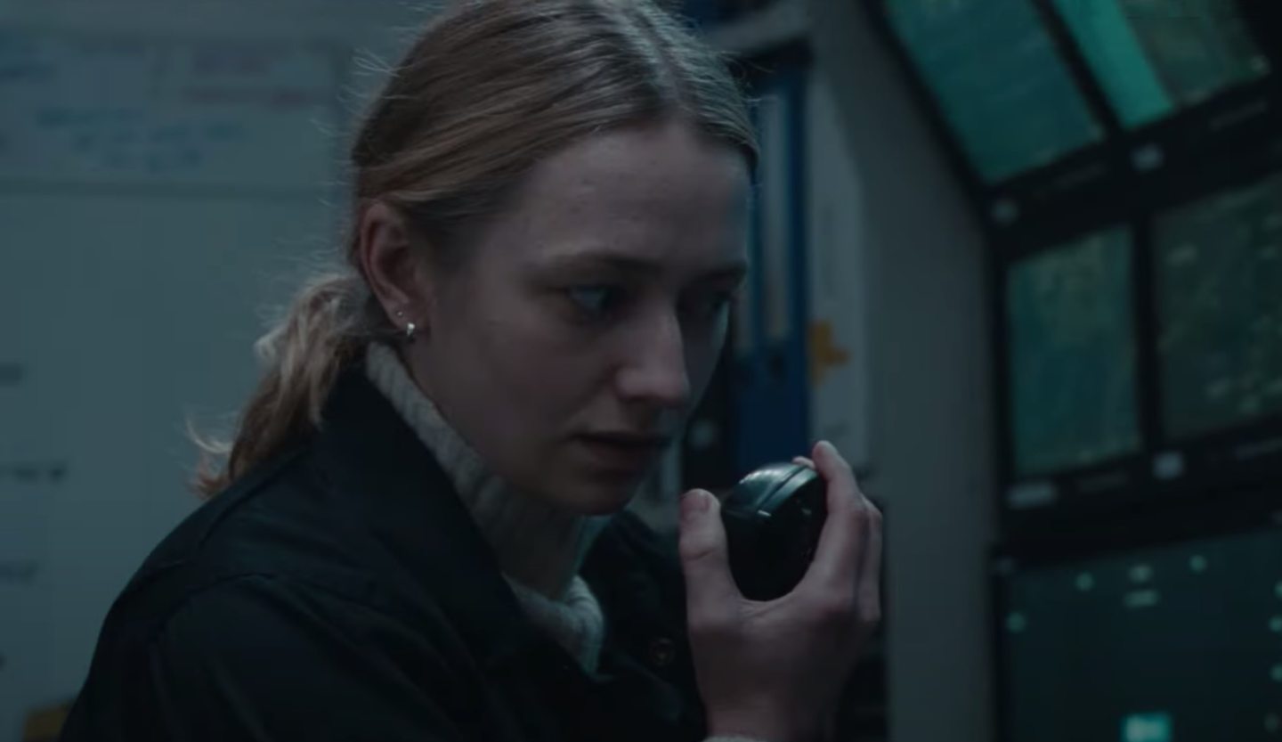 SFF REVIEW: The Burning Sea (2021) – FictionMachine.