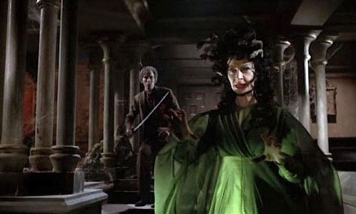 REVIEW: The Gorgon (1964) – FictionMachine.
