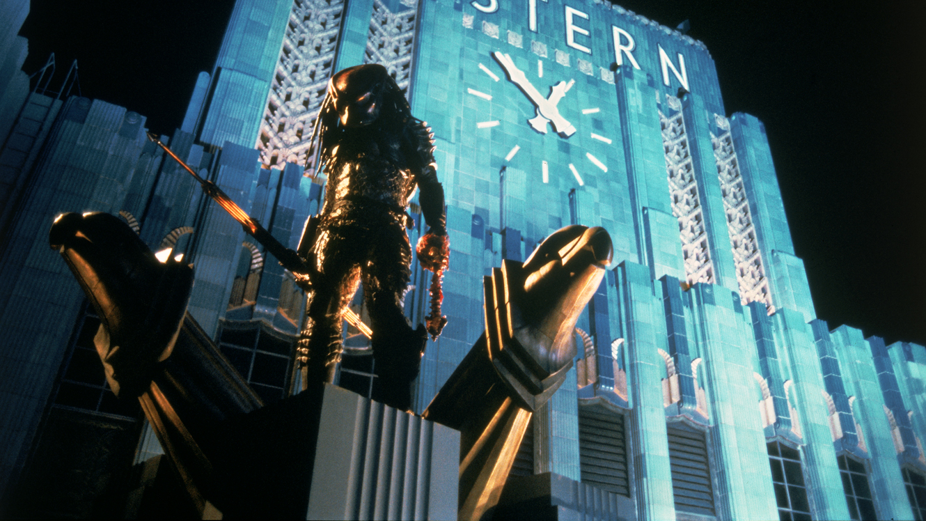 REVIEW: Predator 2 (1990) – FictionMachine.